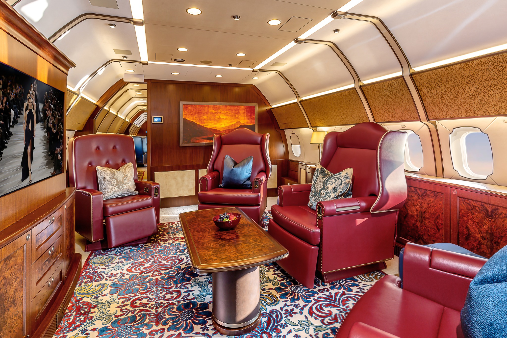 Un Boeing 737 în varianta VIP a fost folosit de Iohannis pentru vizita ...